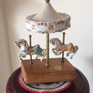 Other | Vintage Willitts Two Horse Music Box | Poshmark